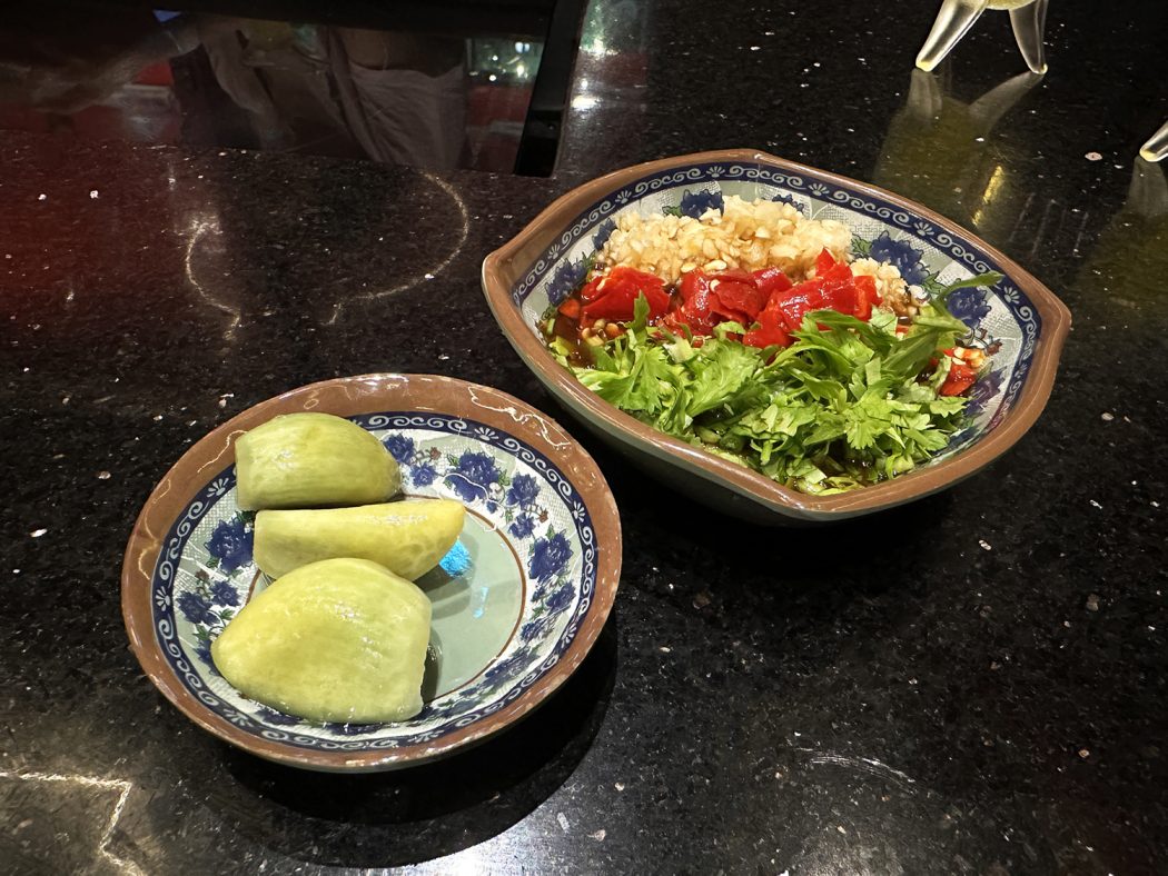 กินหม่าล่าหม้อไฟสไตล์จีน เบสซุปดาชิ ไม่กินเนื้อ ไม่กินหมู ก็กินได้ "DA ...