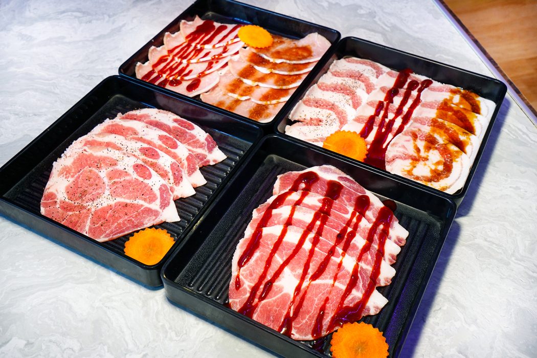 กินไม่อั้นปิ้งย่างเนื้อคือดีย์ ราคา 299, 499 ลิ้นวัว ไส้วัว ก็ยังมี ...