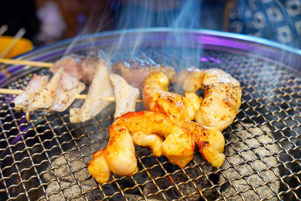 กินไม่อั้นปิ้งย่างเนื้อคือดีย์ ราคา 299, 499 ลิ้นวัว ไส้วัว ก็ยังมี ...