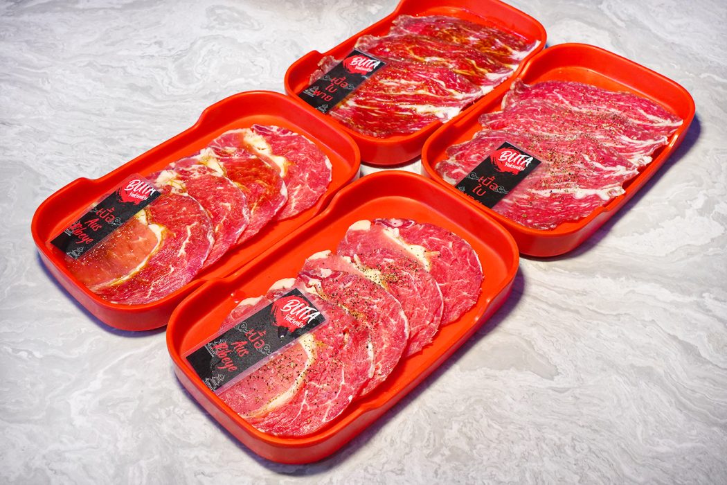 กินไม่อั้นปิ้งย่างเนื้อคือดีย์ ราคา 299, 499 ลิ้นวัว ไส้วัว ก็ยังมี ...